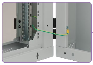 kurzer 19 Zoll Wandschrank als kleiner Netzwerkschrank. 19 Zoll-Tec GmbH